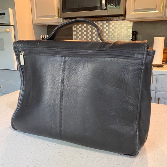 Wilsons Leather | Bags | Wilsons Leather Expandable Laptop Bag ...